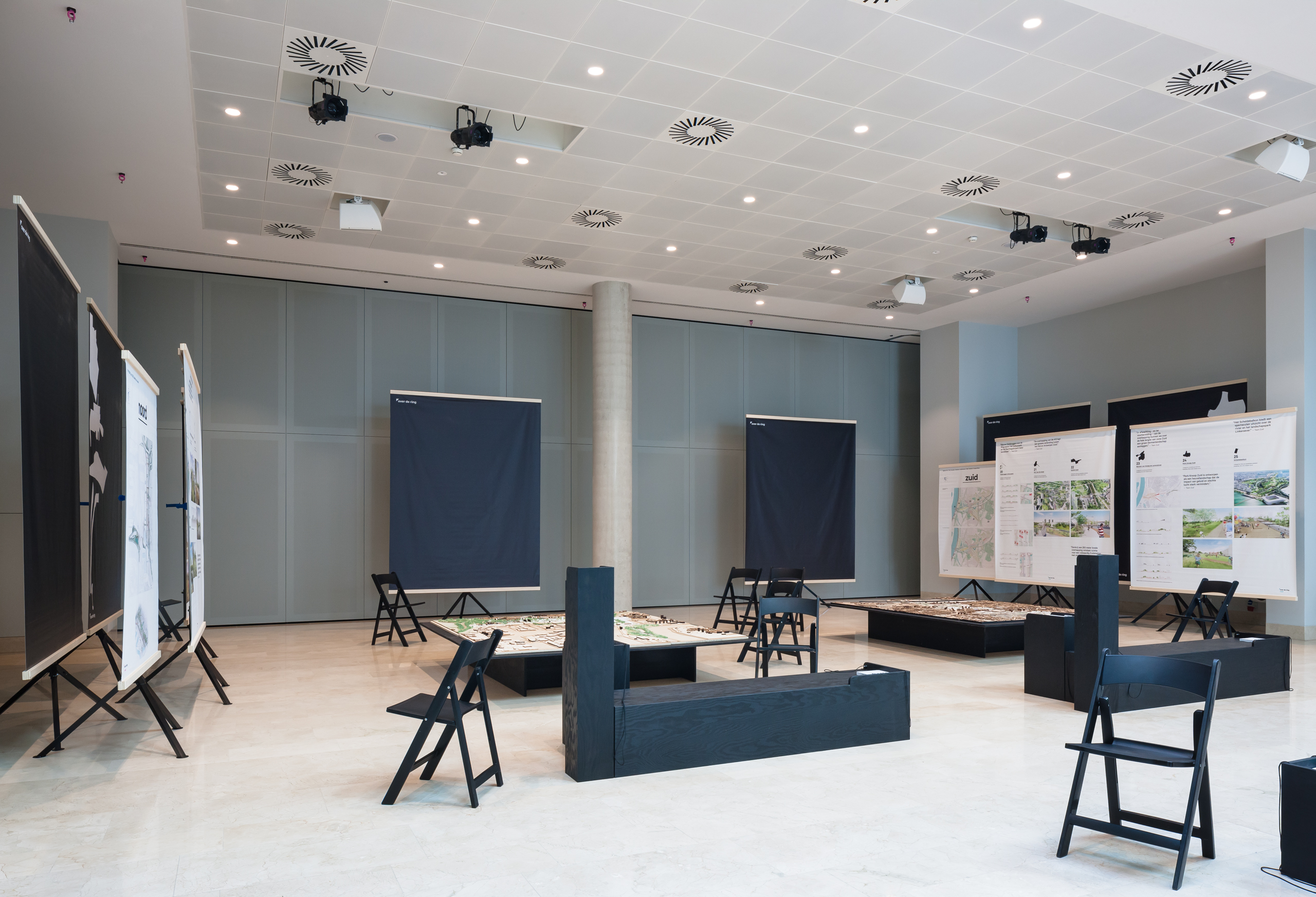 Over de ring exhibition • Dennis De Smet • Photographer